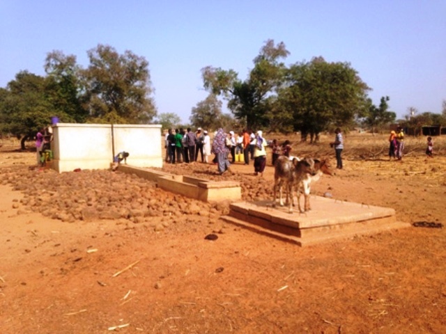 Entretien d’un forage à Badona : Chaque homme marié doit verser 500 ...