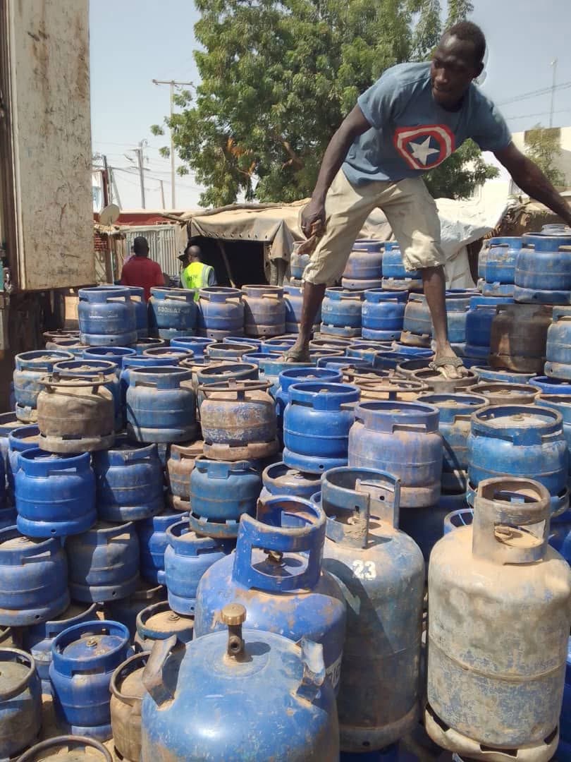Région du Sahel : Contrôle de prix du gaz butane à Dori – Les Editions ...